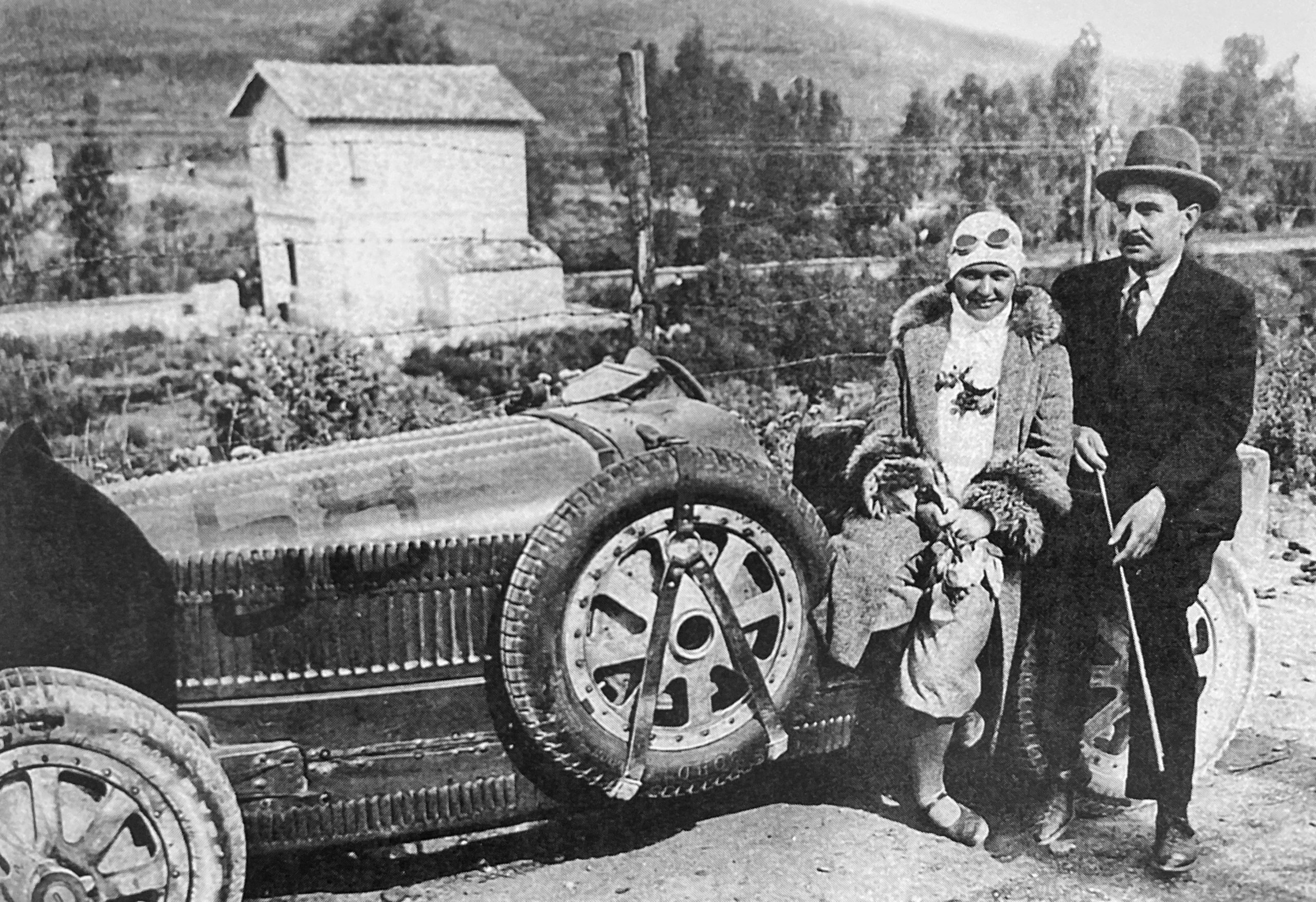 A conversation about Madame Junek – Gearstick & Clutchbag